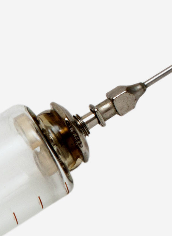 Syringe with Needle – MediClinic